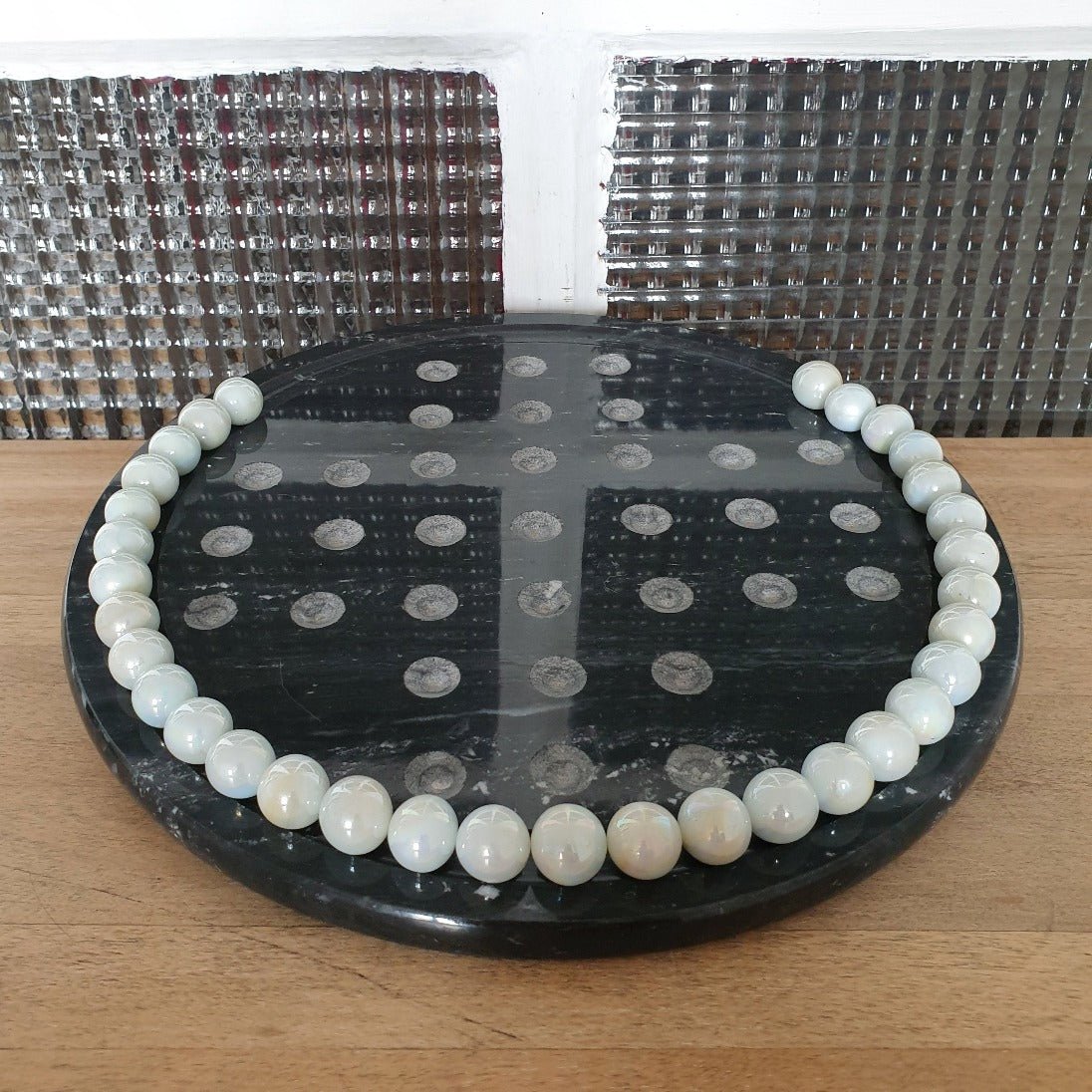 Jeu de solitaire complet avec plateau et billes en marbre – Hello Broc